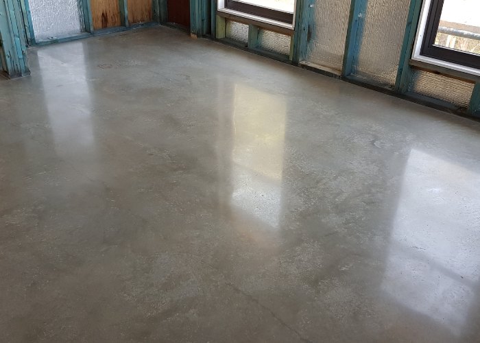 Comparing Concrete Overlay vs a Complete Replacement for Concrete Flooring
